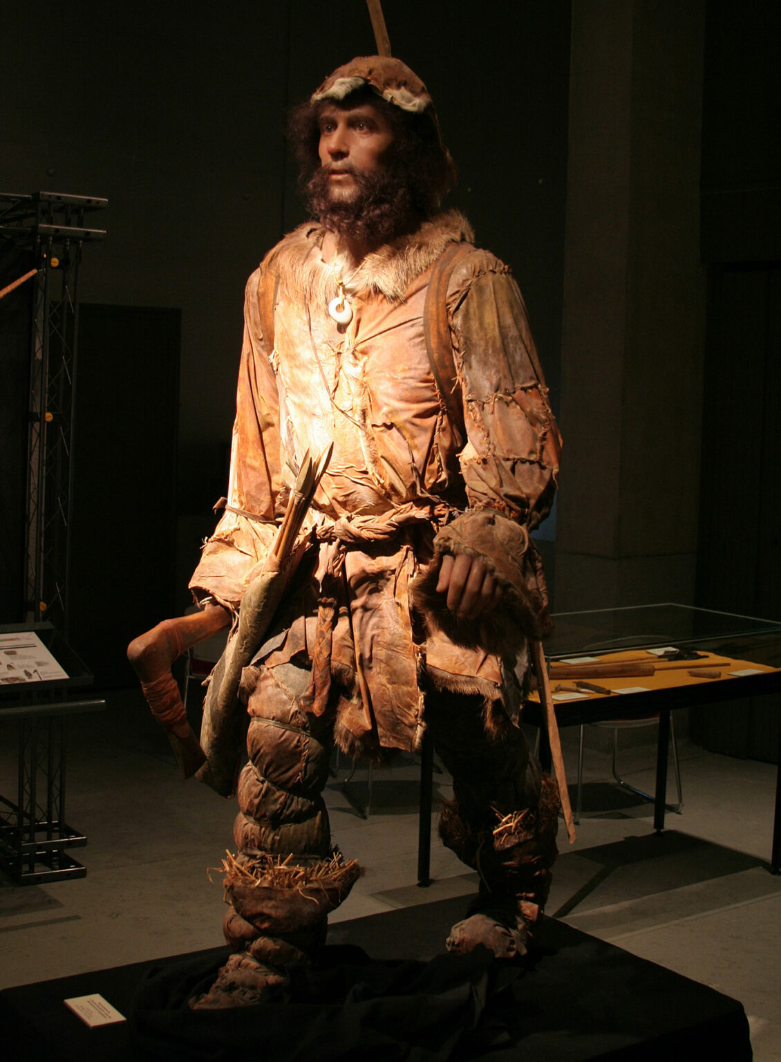 Les vêtements à la préhistoire - Hominides